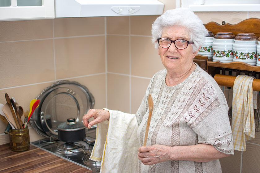 Safe Cooking Tips For Your Aging Parents | Rittenhouse Village