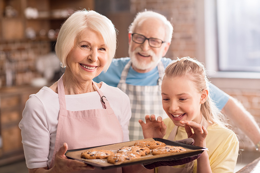 5 Benefits Of Baking For Seniors | Rittenhouse Village