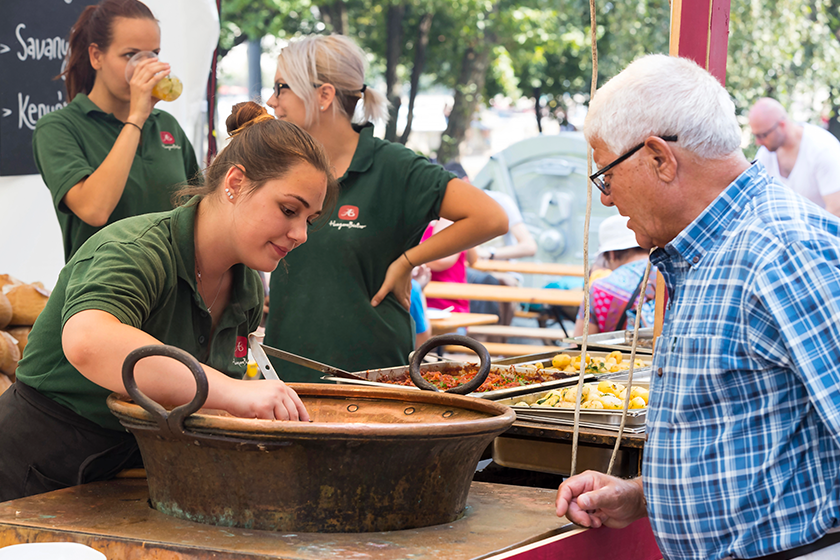 Why Seniors Should Visit Local Food Festivals | Rittenhouse Village