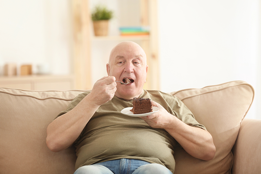 Overeating In Seniors: How Personal Care Prevents It | Rittenhouse Village